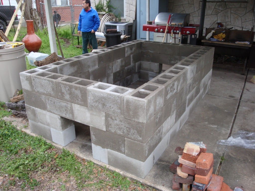 Whole Hog Building The Pit ZenBBQ whole-hog-building-the-pit-zenbbq